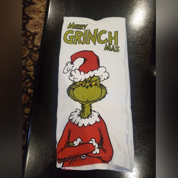 The Grinch | Holiday | Merry Grinch Mas Kitchen Towelsnwt | Poshmark